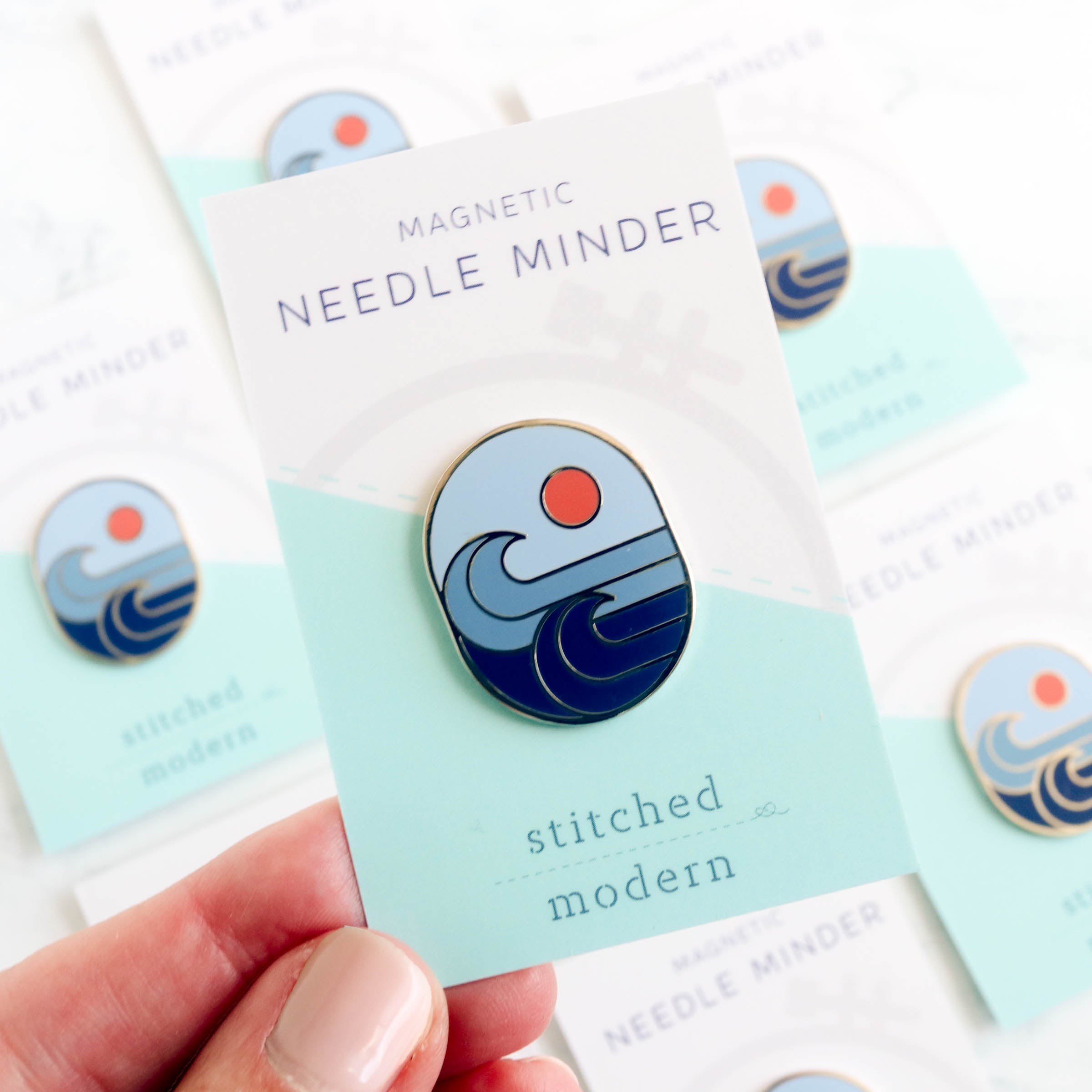 Rising Tide Magnetic Needle Minder - Stitched Modern